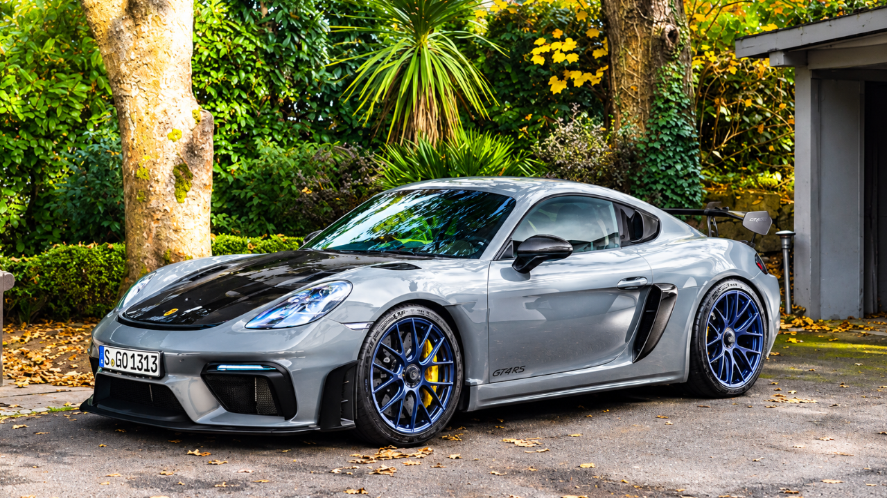 Can the Porsche 718 GT4 RS be Porsche’s best driver’s car?