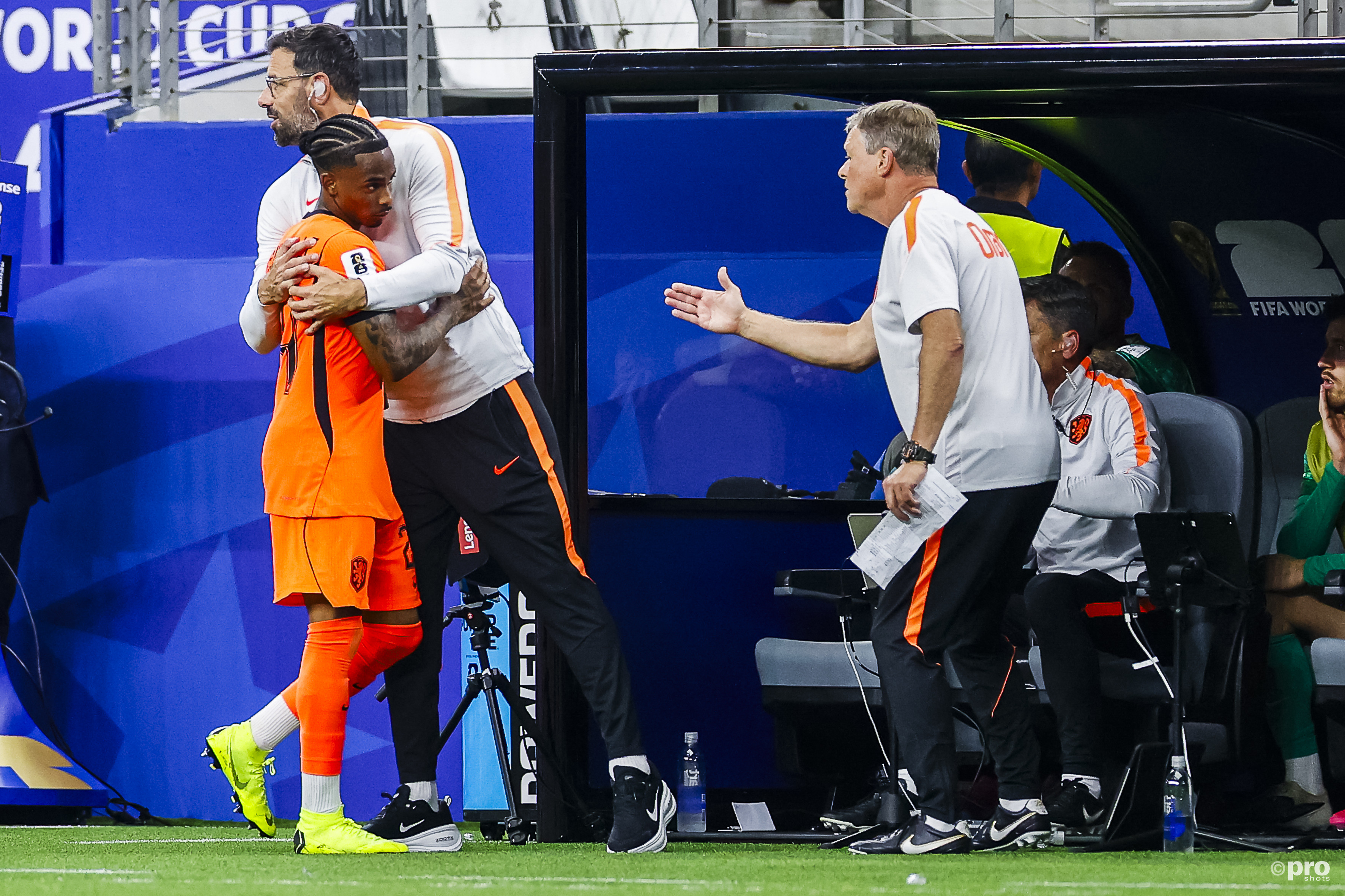 Summerville duikt in armen van Nistelrooij: 'Daarom rende ik naar hem'