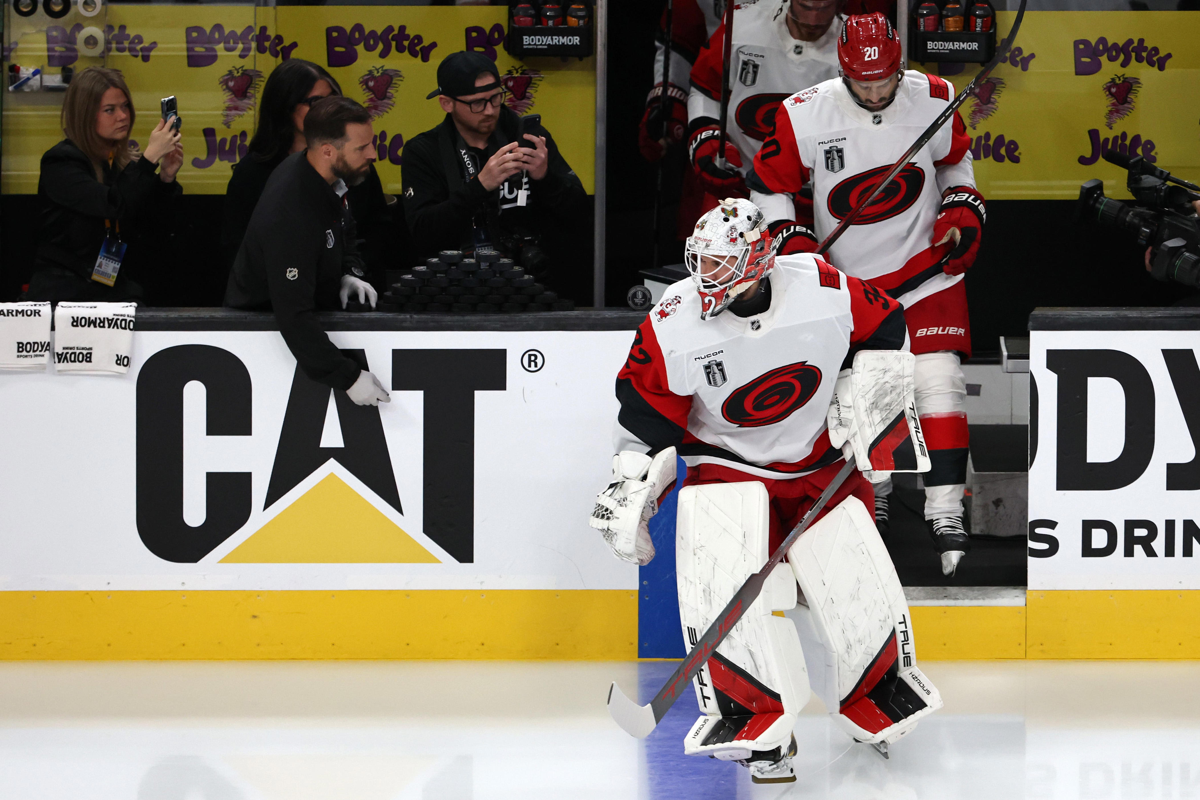 Hurricanes vs Golden Knights live updates, start time, how to watch ...
