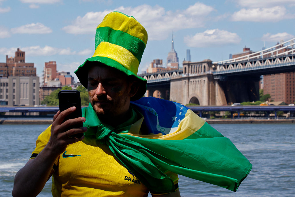 🤯 That’s love of the game! Fan pays 380 dollars for World Cup parking