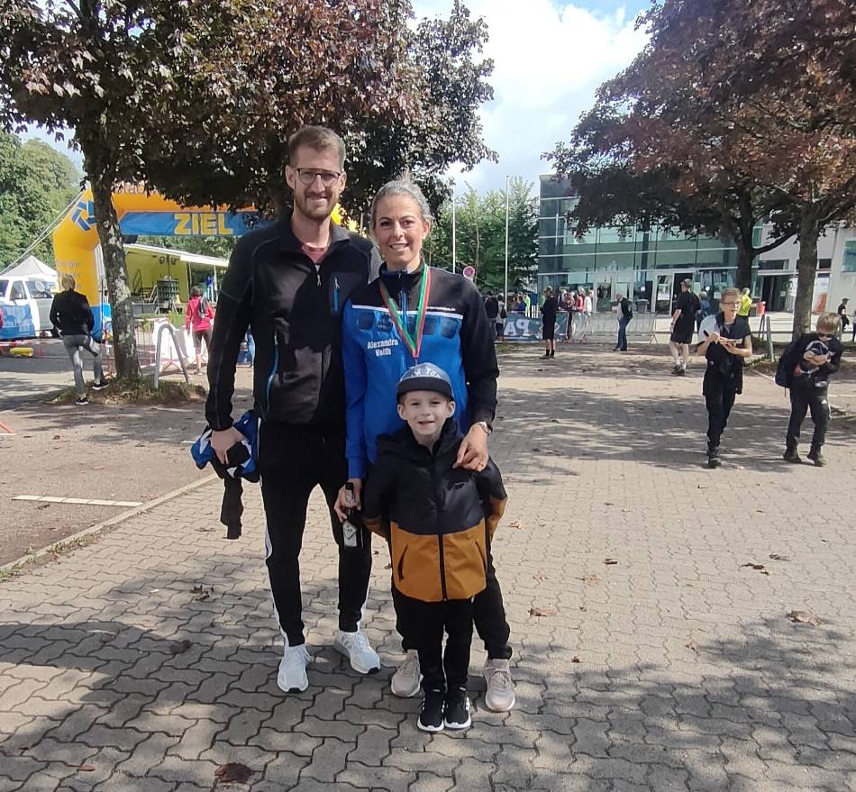 Alexandra Busse widmete Marathon ihrem Sohn Henry – „Achterbahn der ...