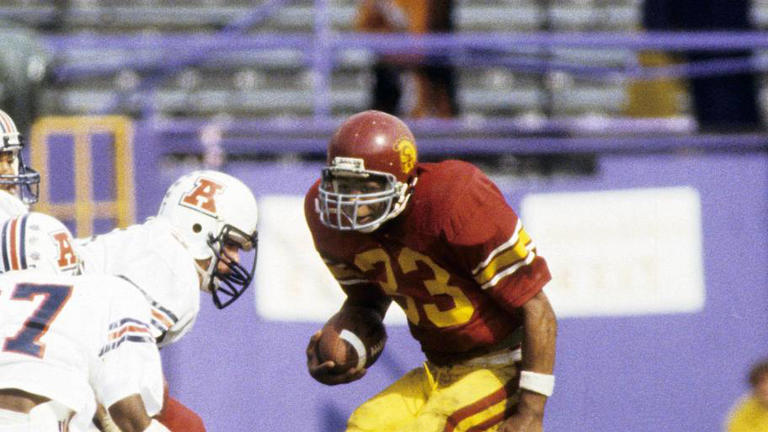 Recruit Honor Fa’alave-Johnson pulls curtain back on relationship with ...