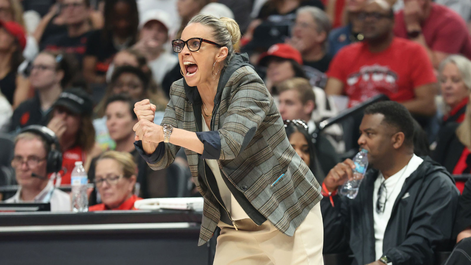Becky Hammon makes 'crazy' confession after Aces end Lynx's 8-game ...