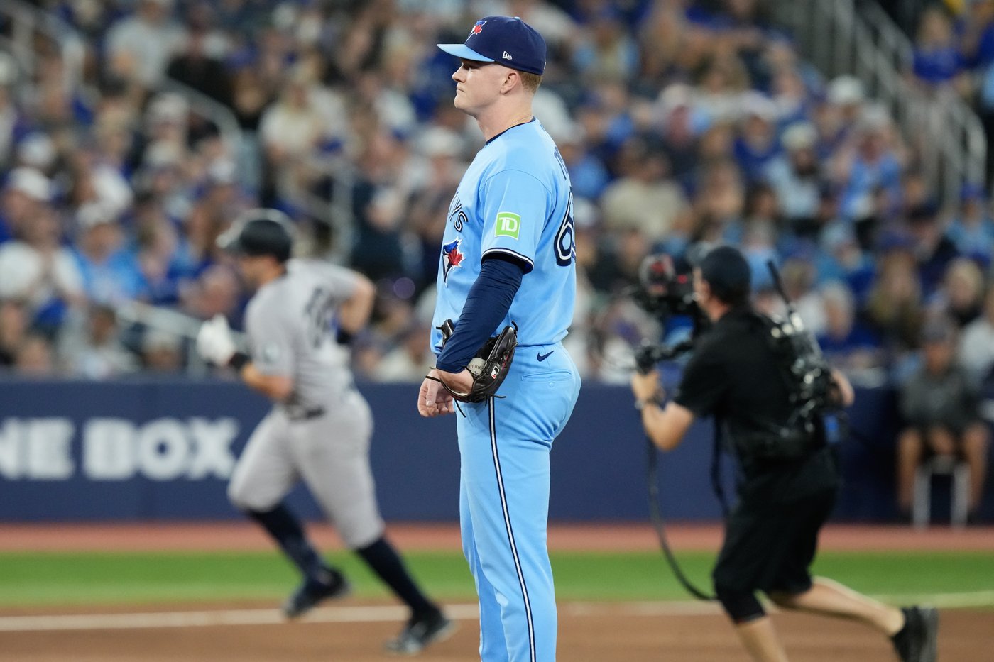 Blue Jays bullpen caves again in ninth inning as Toronto falls to New ...