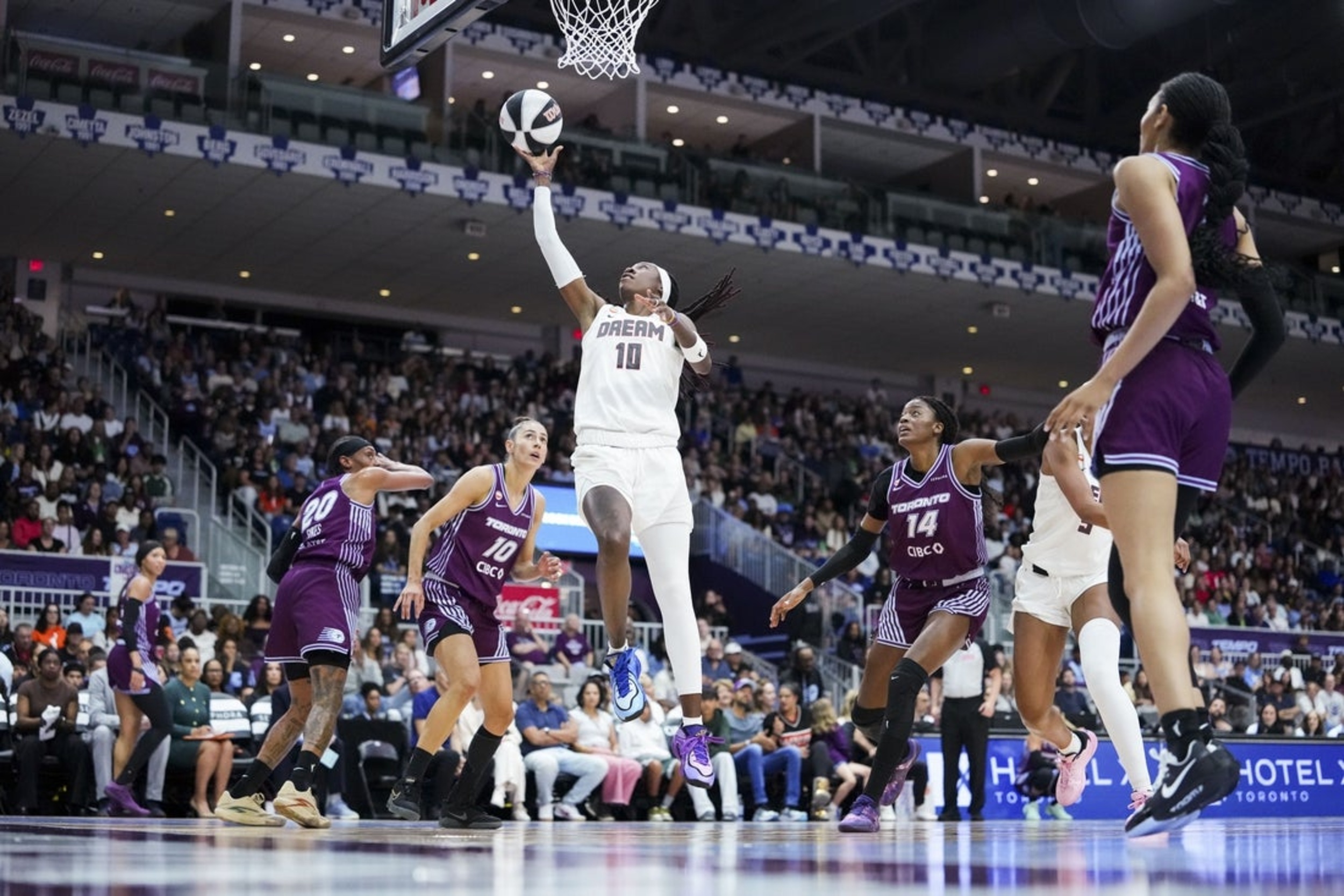 Dream shrug off sluggish start, overpower Tempo