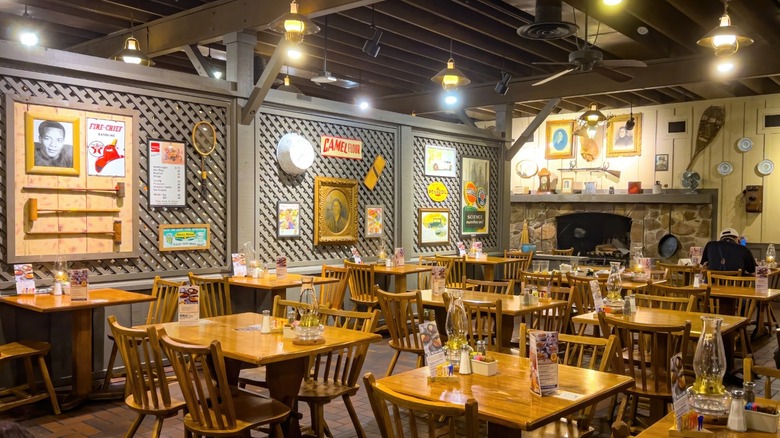 13 discontinued Cracker Barrel menu items we're probably not getting back