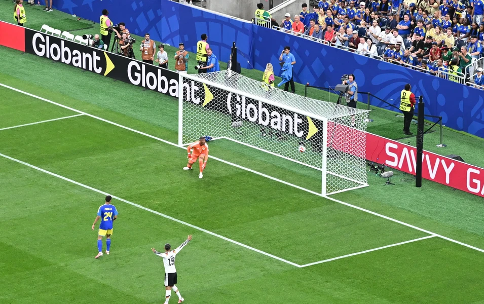 Germany crush Curaçao 7-1 in record World Cup opener