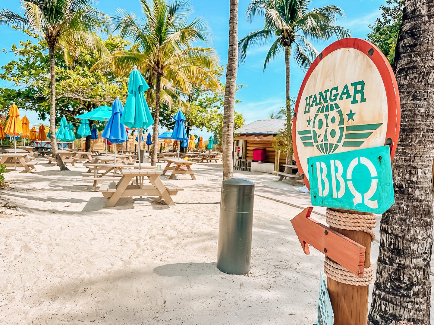 Hangar 98 Castaway Cay BBQ restaurant details and review