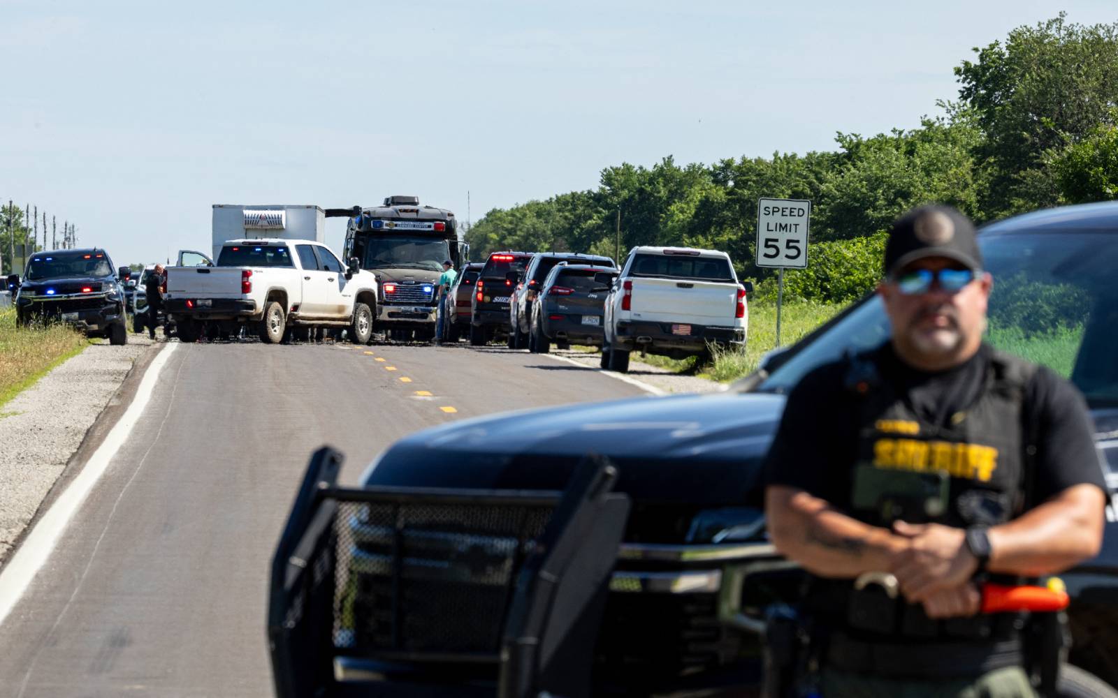 Skydiving plane crash kills 12 in Missouri