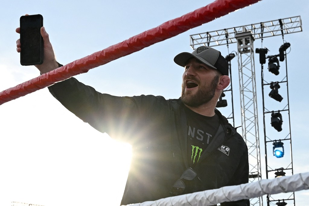 Sean Strickland thrown out of UFC Freedom 250 fan fest by security ...