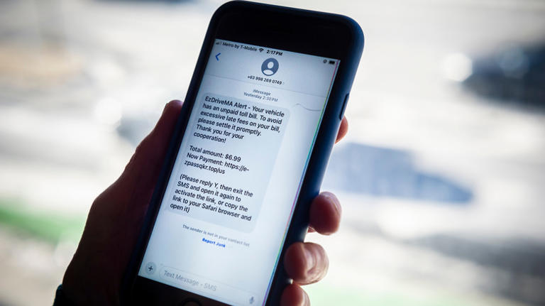 Does the DMV send out text messages? How to know if you're being scammed