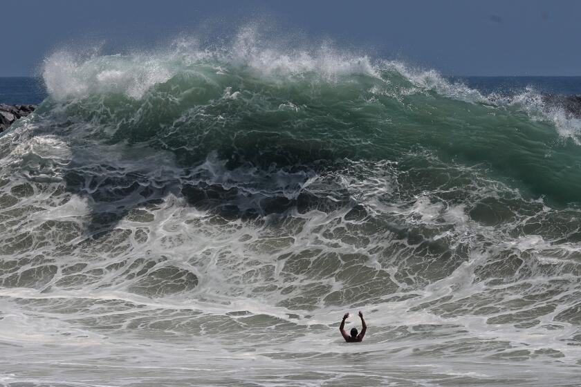 Historic swells continue to batter California beaches. When will the ...