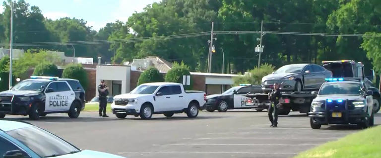 MBI investigating after shooting at Senatobia Walmart leaves child dead ...