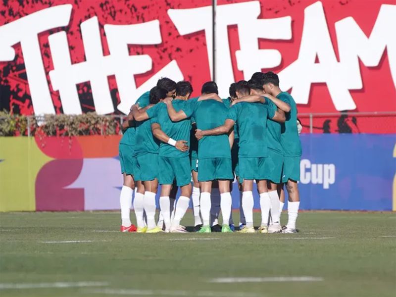 Iran land in US for FIFA World Cup opener after landmark peace deal