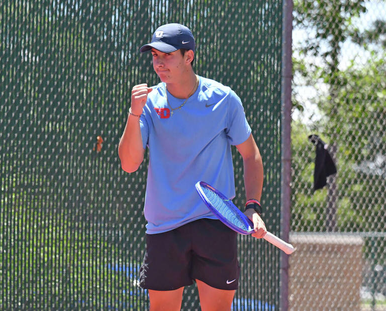 Kyle McNally sweeps Edwardsville Open to earn pro tournament wild cards