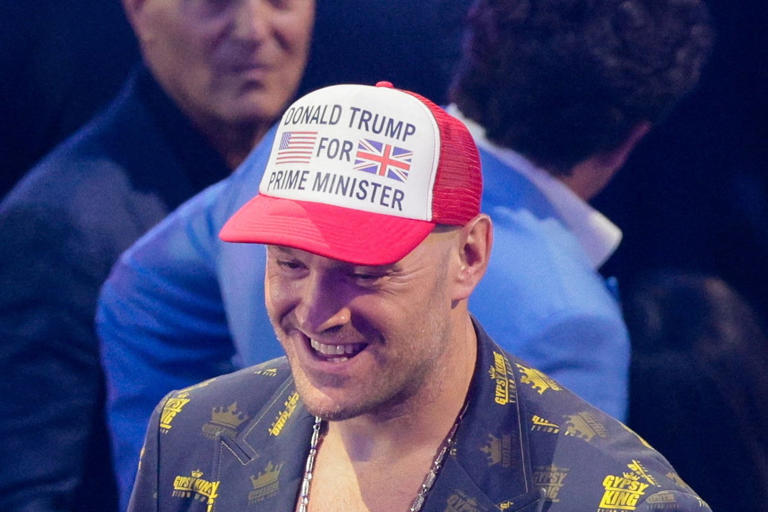 Tyson Fury shows up at White House UFC fight wearing pro-Trump cap