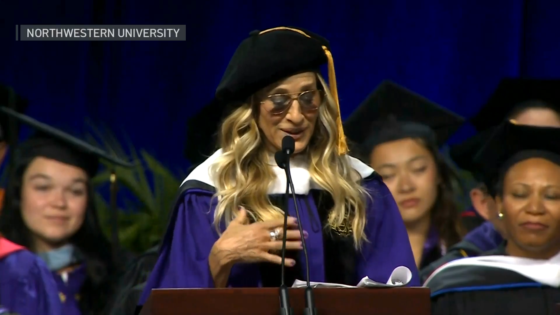 Sarah Jessica Parker tells Northwestern grads to embrace curiosity ...