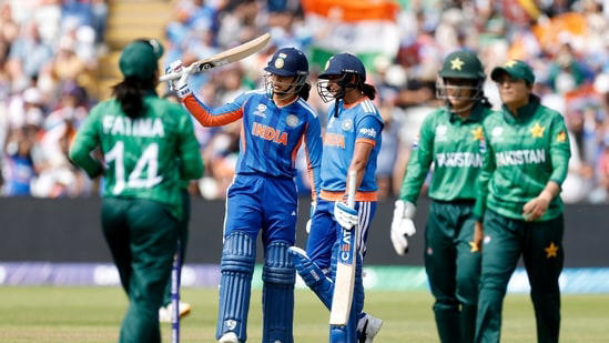 Pakistan coach comes up with 'won't make a difference' retort on no ...