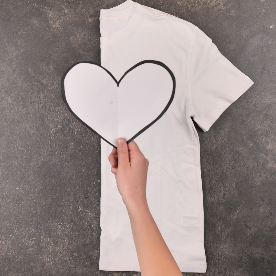 Heart tie-die shirt! 😍