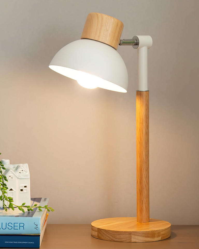 Menarik! 6 desain lampu yang cocok untuk meja belajar