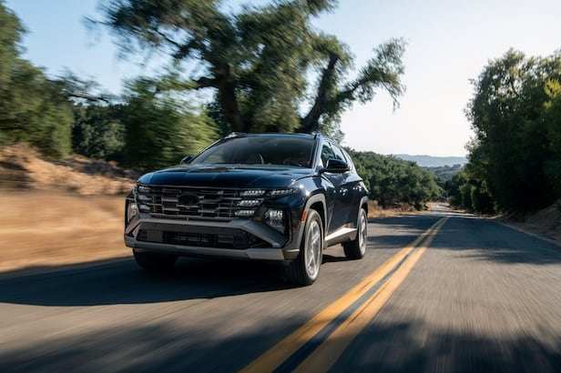 Hyundai nhăm nhe vượt Ford tại Mỹ nhờ xe hybrid