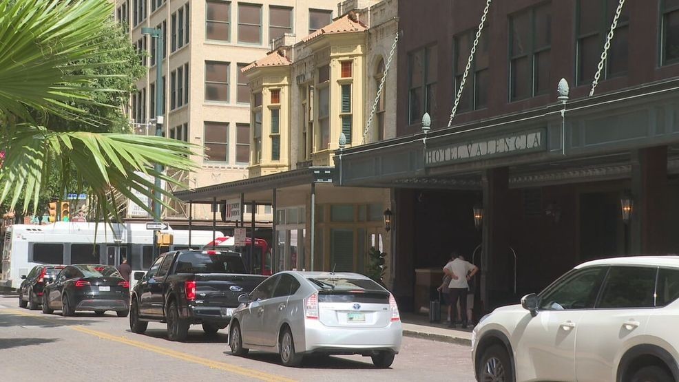Fan allegedly assaulted outside downtown Riverwalk hotel after Spurs ...