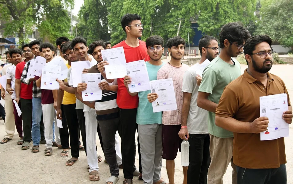 NTA issues Re-NEET admit cards, reopens refund correction