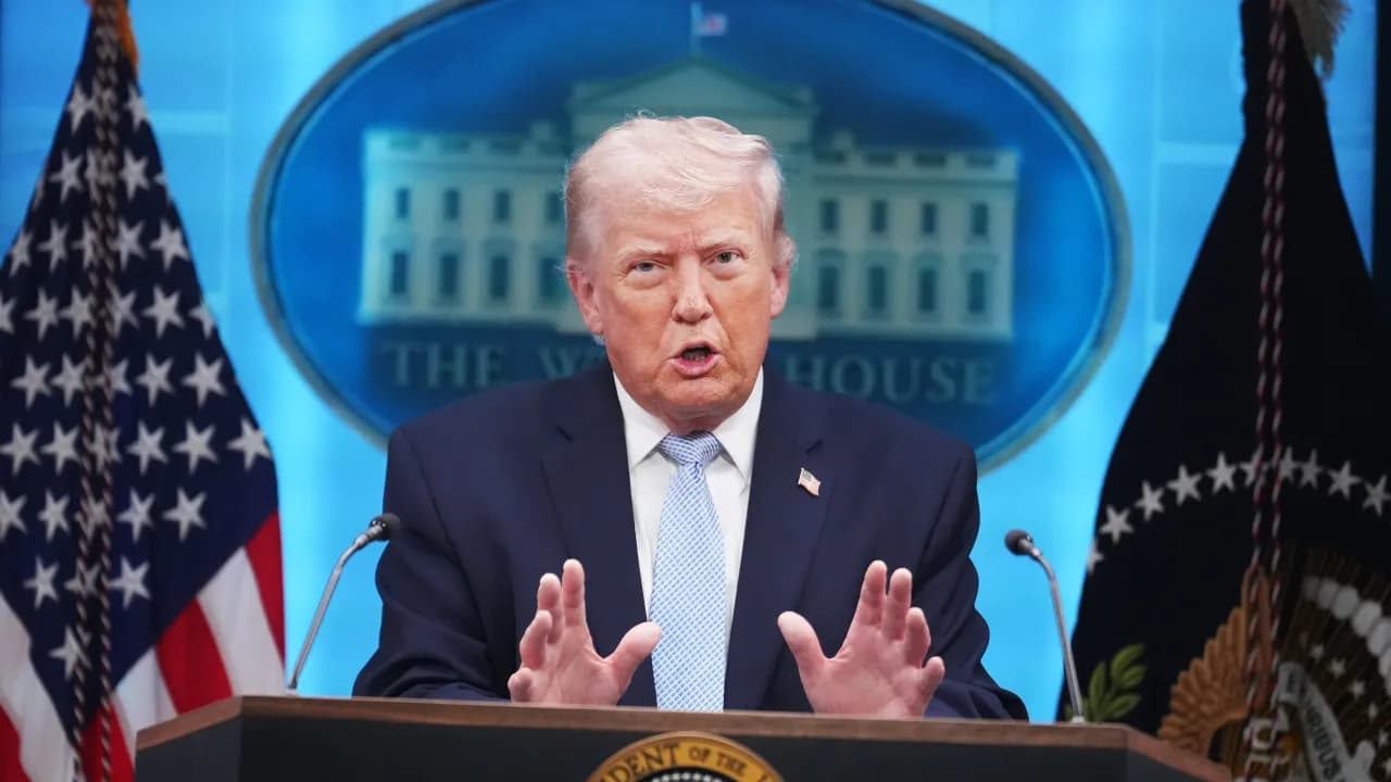 Nasdaq, S&P 500, Dow futures climb while oil slides as US-Iran deal ...