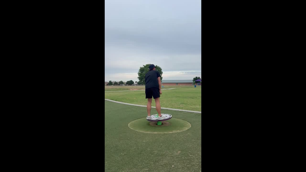 Man falls twice while riding stand-up spinner in Midland, Texas, USA