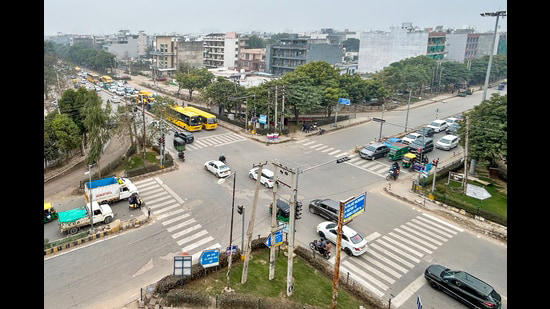 GMDA plans parallel flyover-underpass system at Ambedkar Chowk
