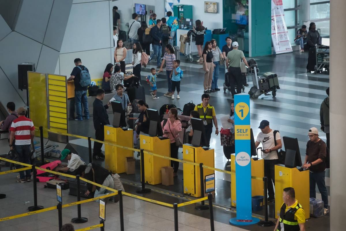 Six out of 10 Filipinos willing to live or work abroad — OCTA survey