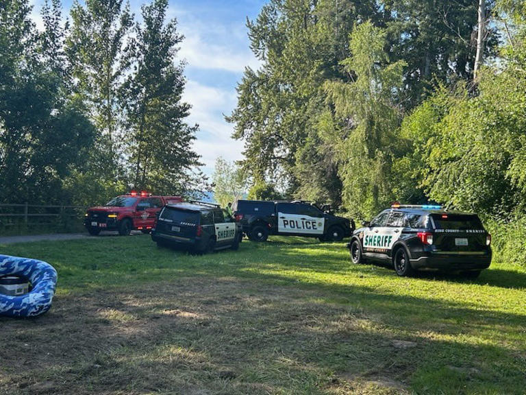 Teen dies after being pulled from Lake Sammamish