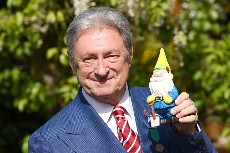 Alan Titchmarsh tells gardeners to do one key task now to keep rats ...