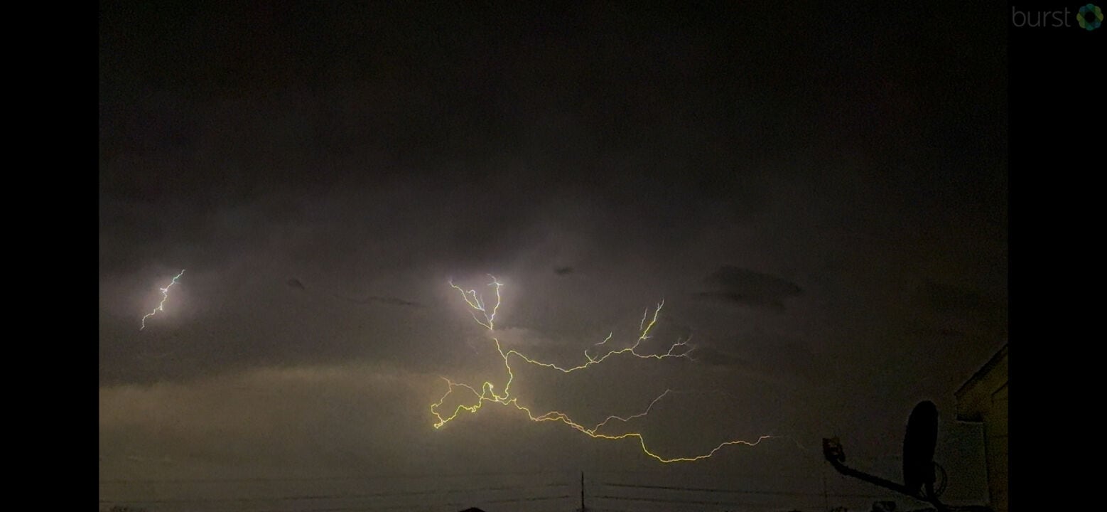 Severe thunderstorm watch issued for most of region