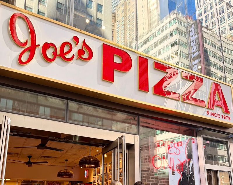 26 pizza slices so good they became tourist attractions
