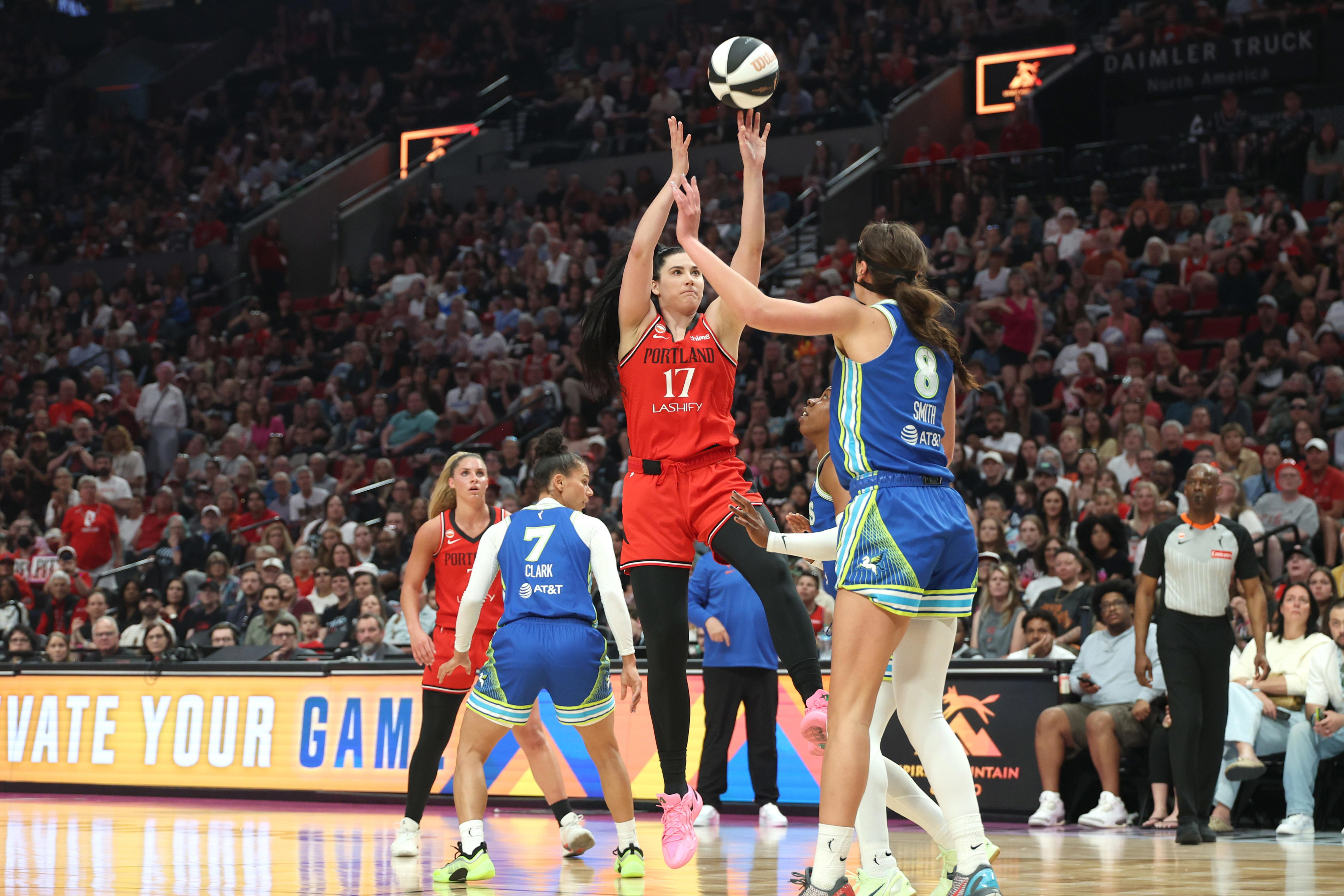 Megan Gustafson comes up clutch in Fire win over Wings