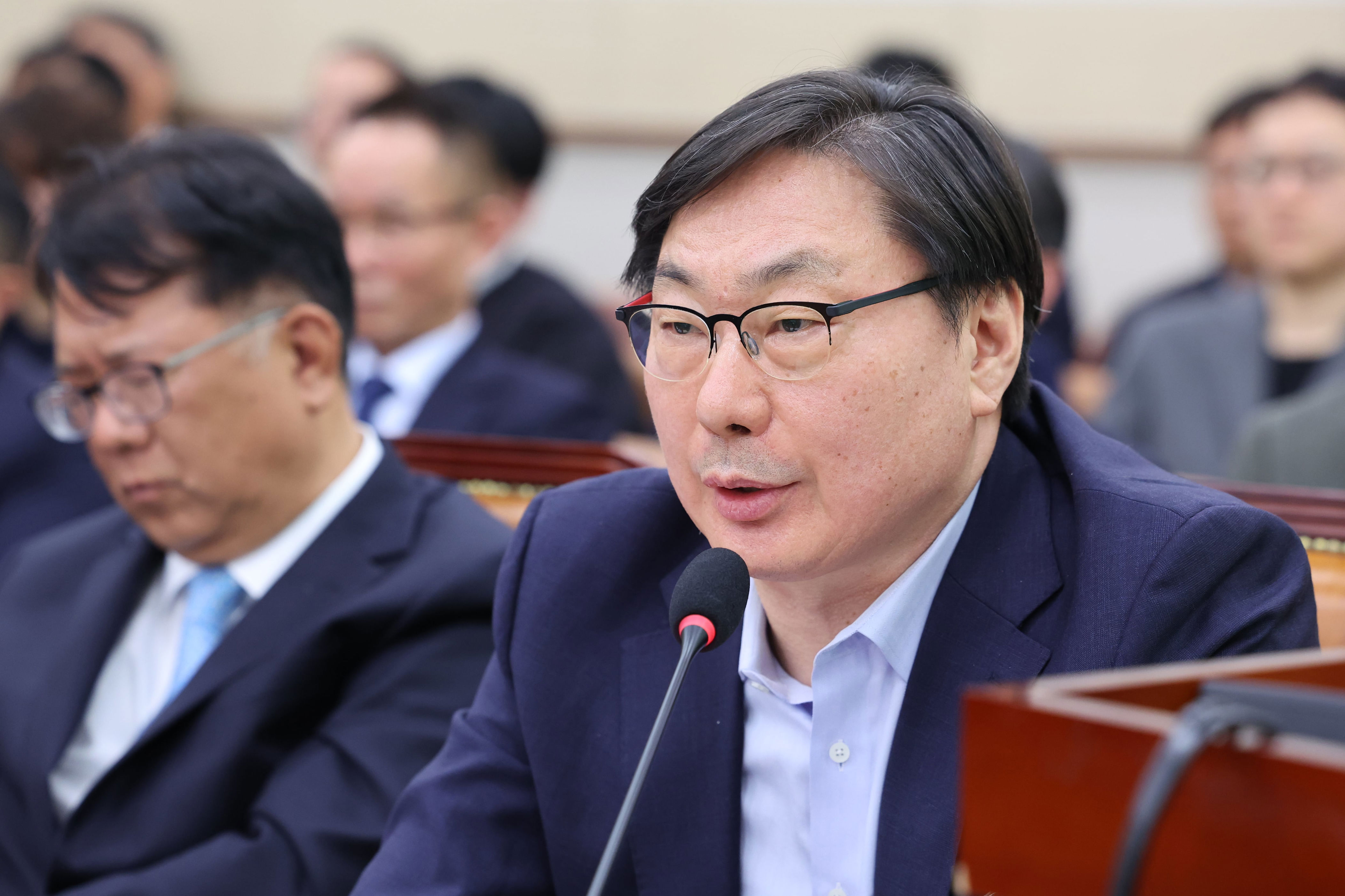 Lee Hwa-young reverses drinking session duration testimony