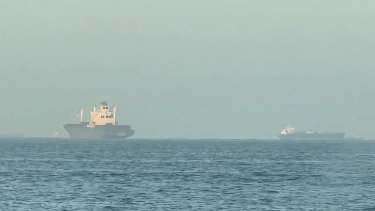 Deal is reached to end Iran war, as Trump orders stop to US naval blockade