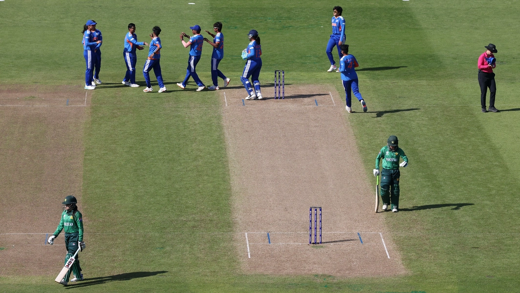 Deepti Sharma's 5/10 powers India to 64-run win over Pakistan