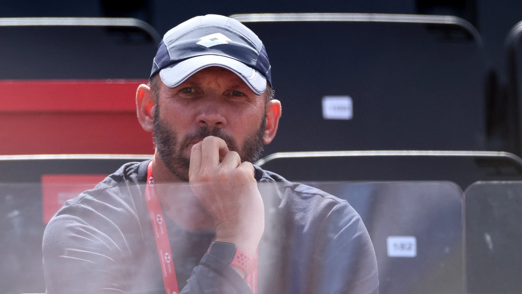 Raducanu’s Queen’s defeat secures Wimbledon seeding boost