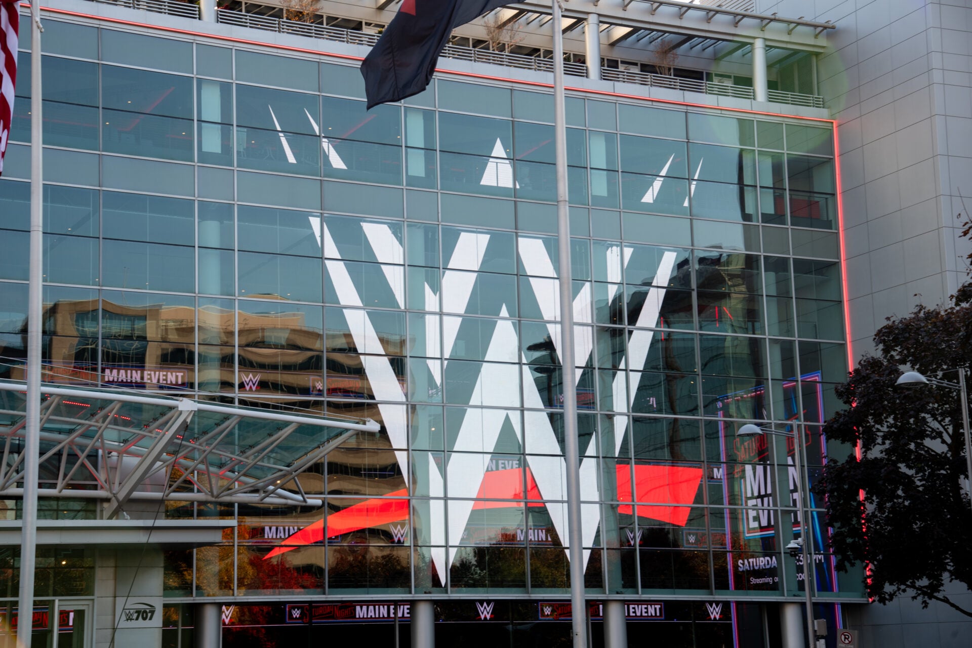 Current WWE superstar could be forced to retire after career ...
