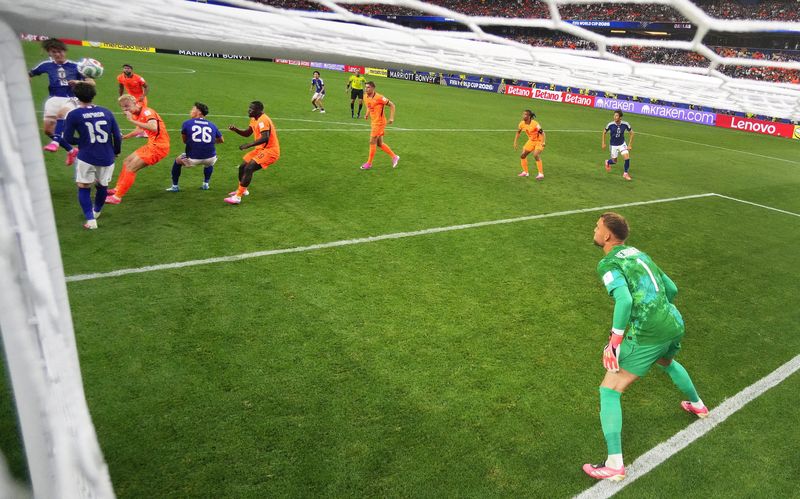 Soccer-second-half goal frenzy lights up World Cup prospects for Dutch ...