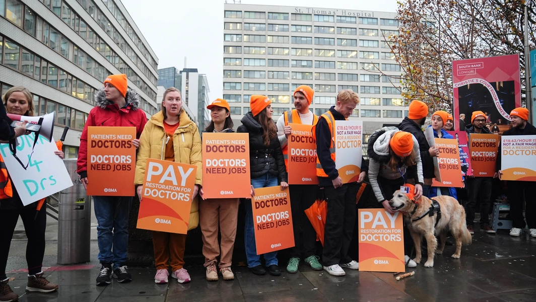 Resident doctors call off strike after new pay offer