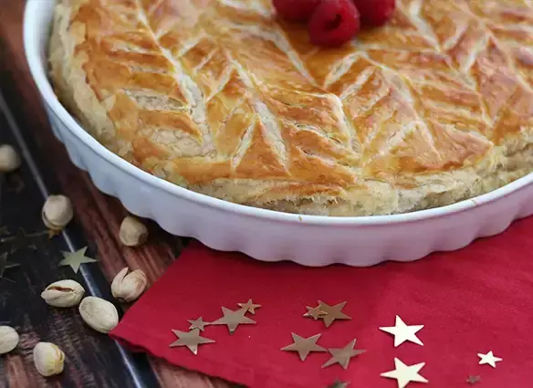 Frangipane ahududu fıstıklı galette des rois