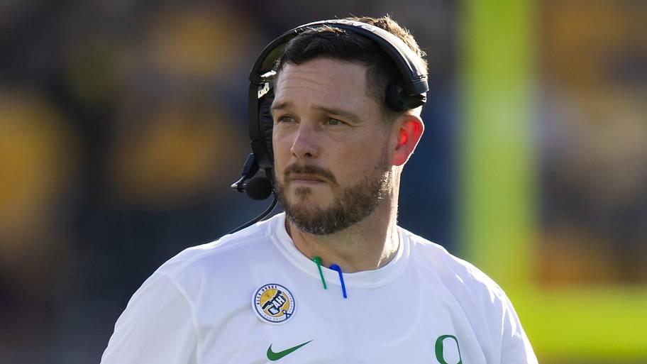 Oregon Ducks lacking experience at key positions