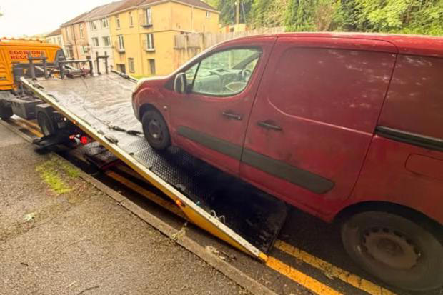 Vehicle recovered in area after incorrect plates and missing documentation