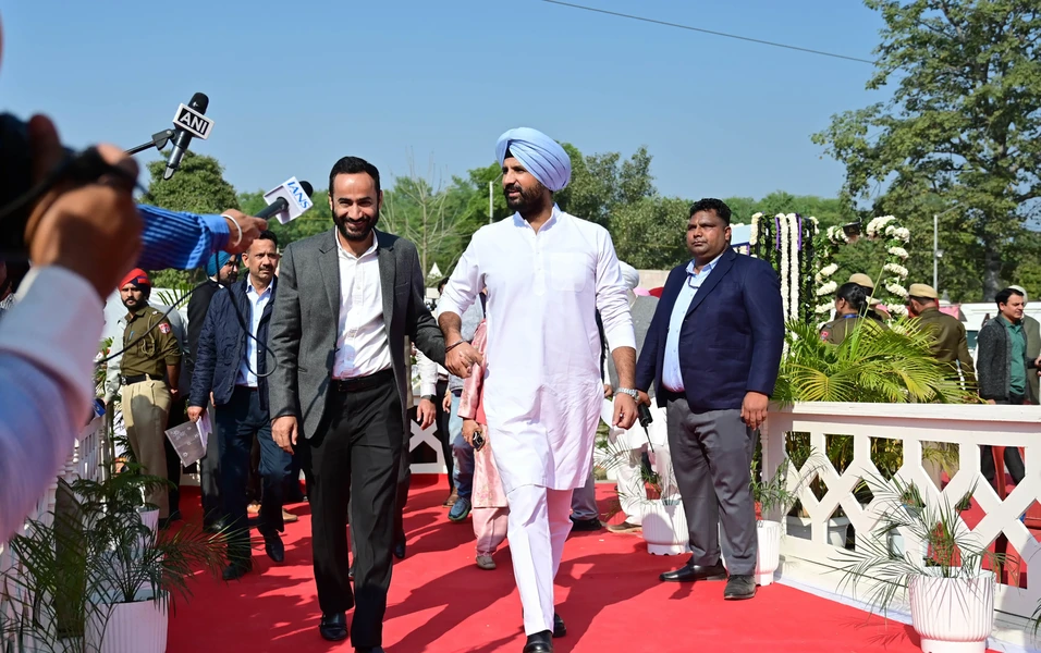 Warring predicts AAP won't hit double digits in Punjab polls