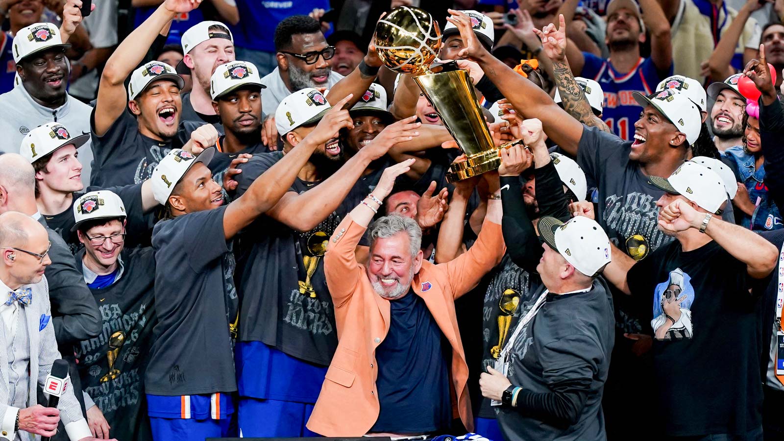 Walt Frazier, Earl Monroe react to Knicks’ first NBA title since their day