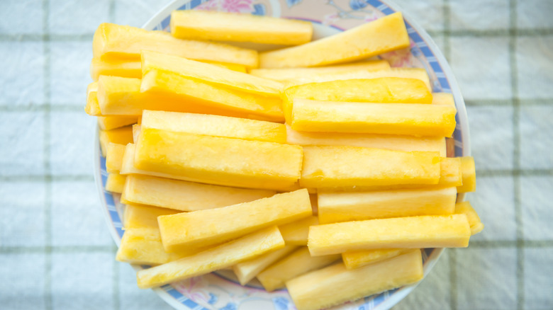 The absolute best uses for your leftover pineapple core