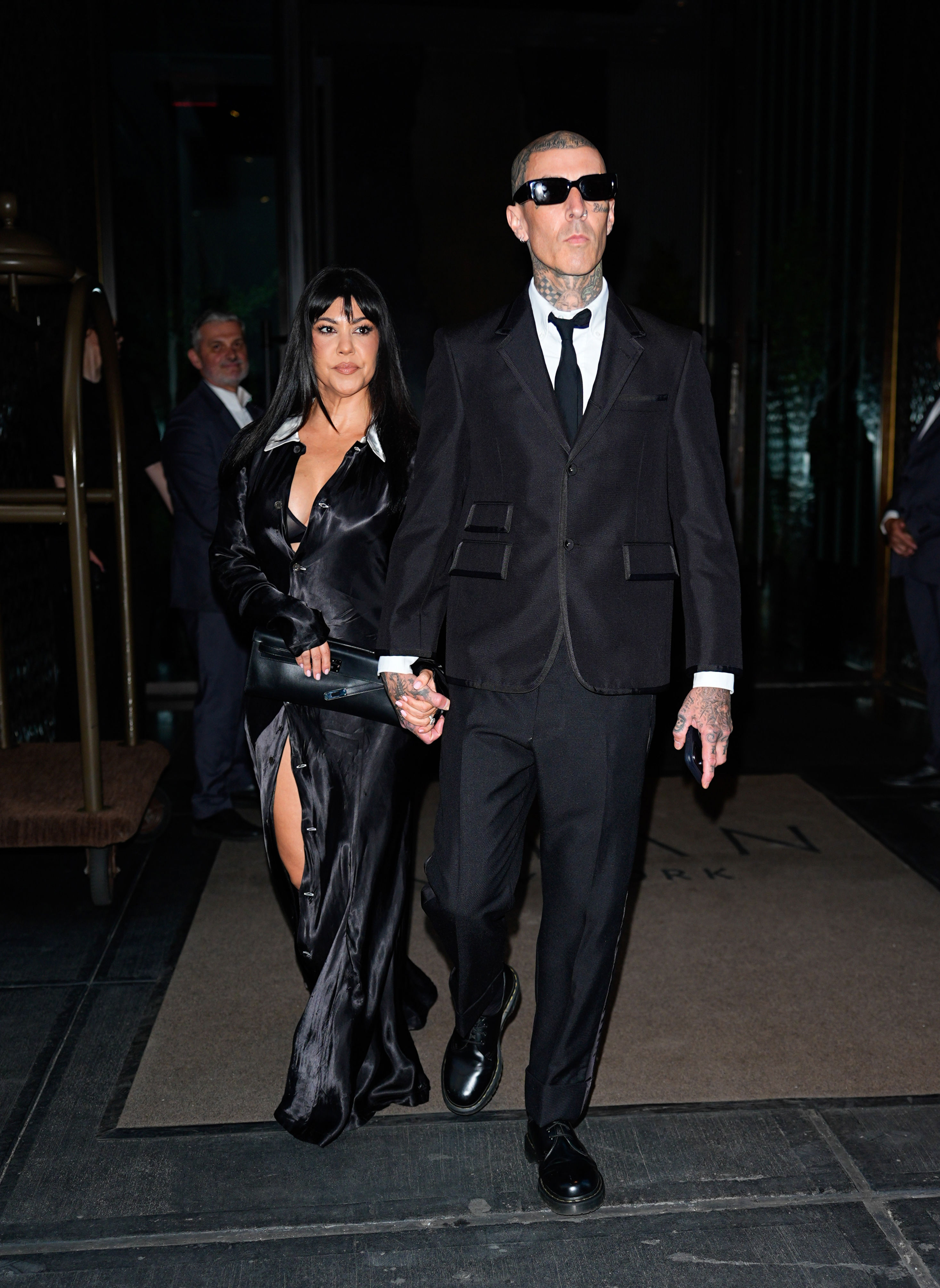 Kourtney Kardashian and Travis Barker make first red carpet appearance ...